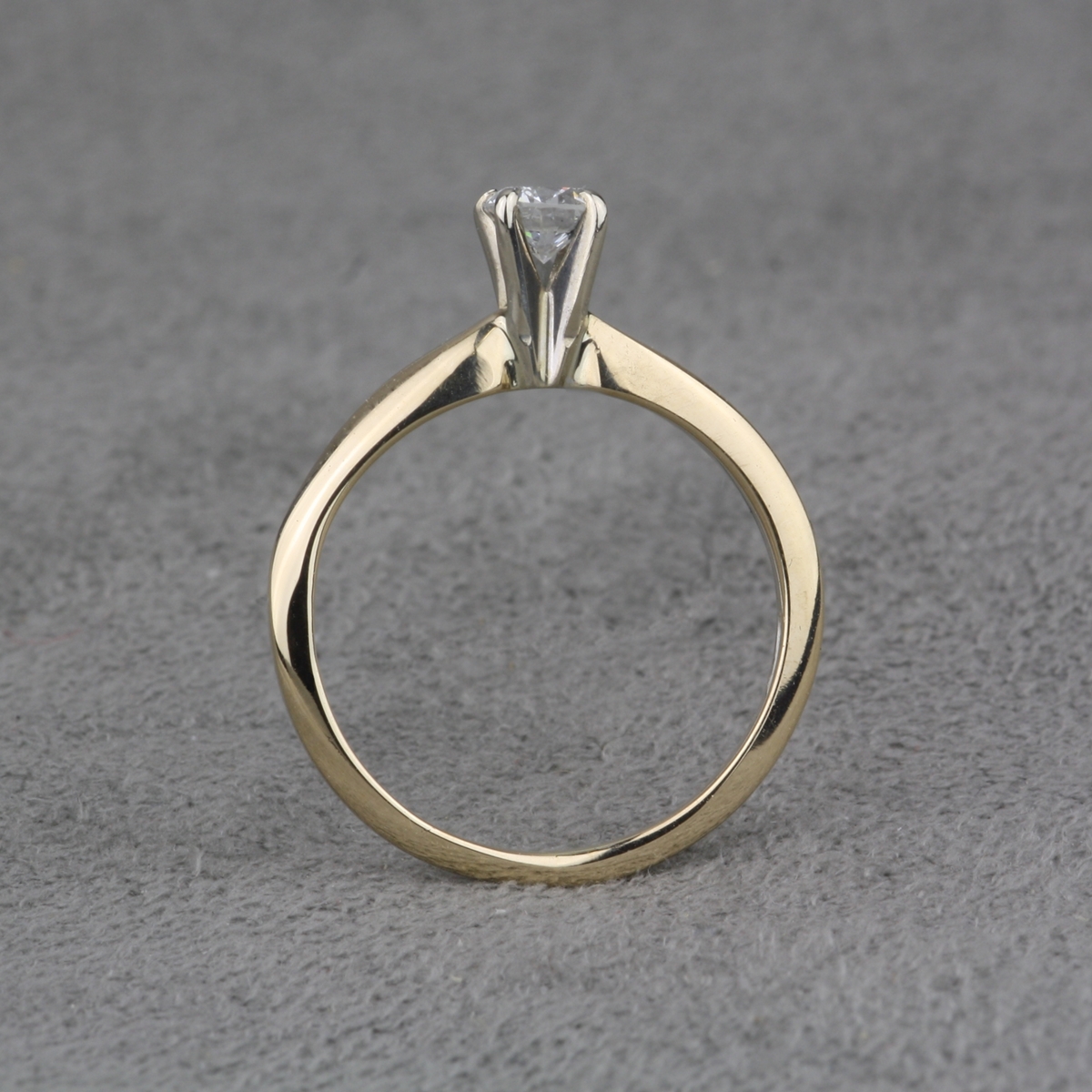 Pre-Owned Diamond Engagement Ring in 14K