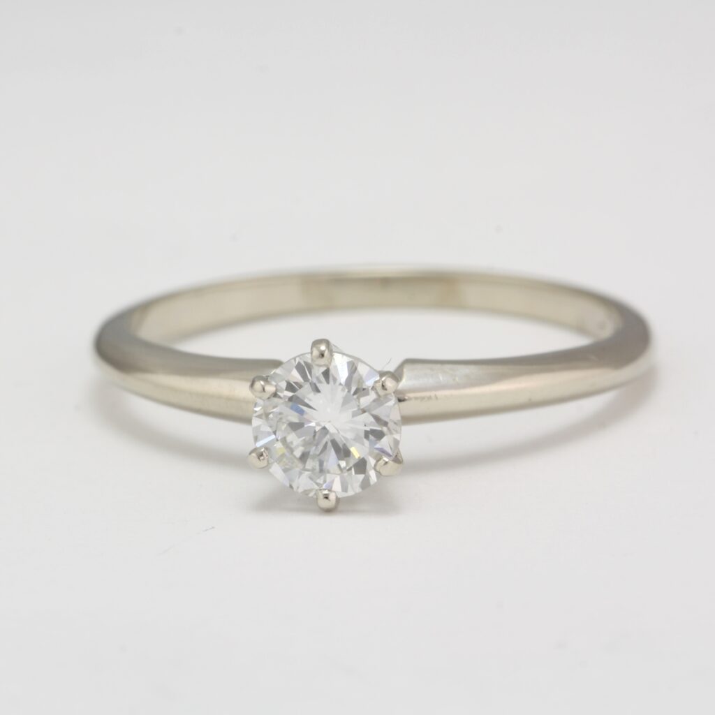 Pre-Owned Diamond Engagement Ring in 14K