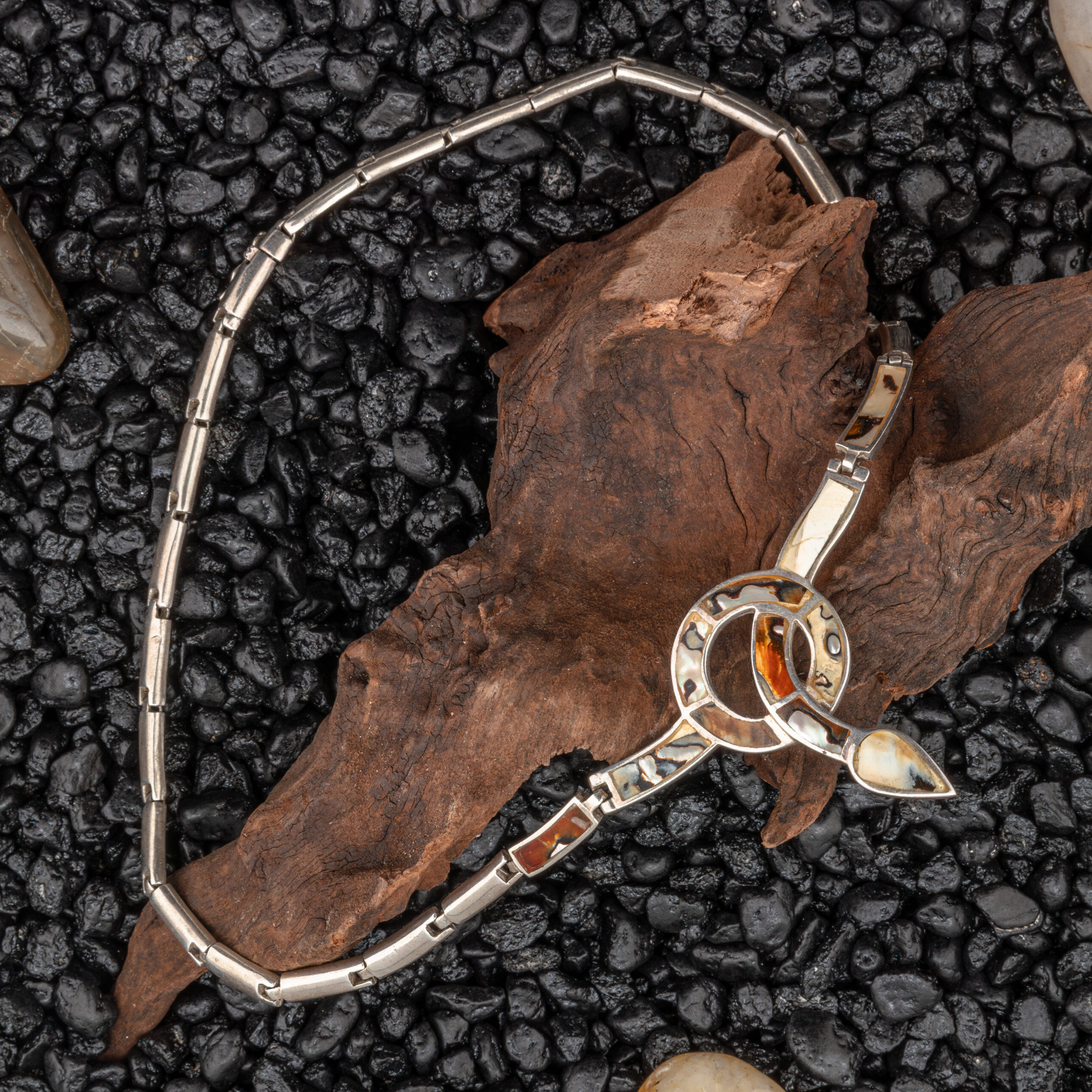 Pre-Owned Snake Necklace with InlayPre-Owned Snake Necklace with Inlay ...